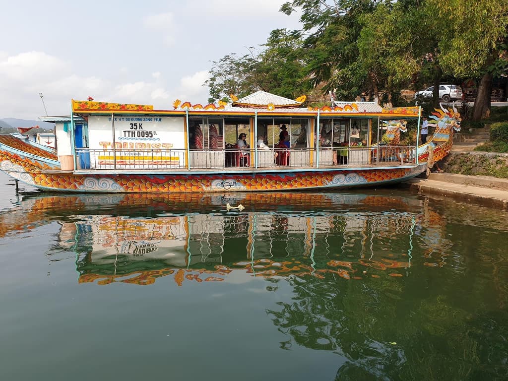 Hue Travel Guide | Travel to Hue - VietNam Amazing Tour