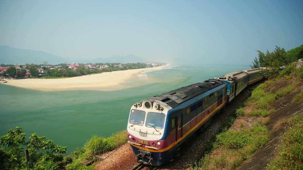 Hue Travel Guide | Travel to Hue - VietNam Amazing Tour